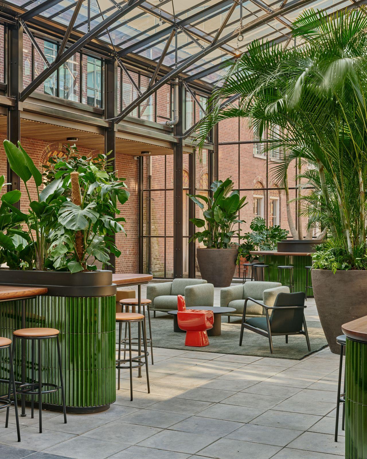 Breda Botanique - Chassékazerne - botanical glasshouse