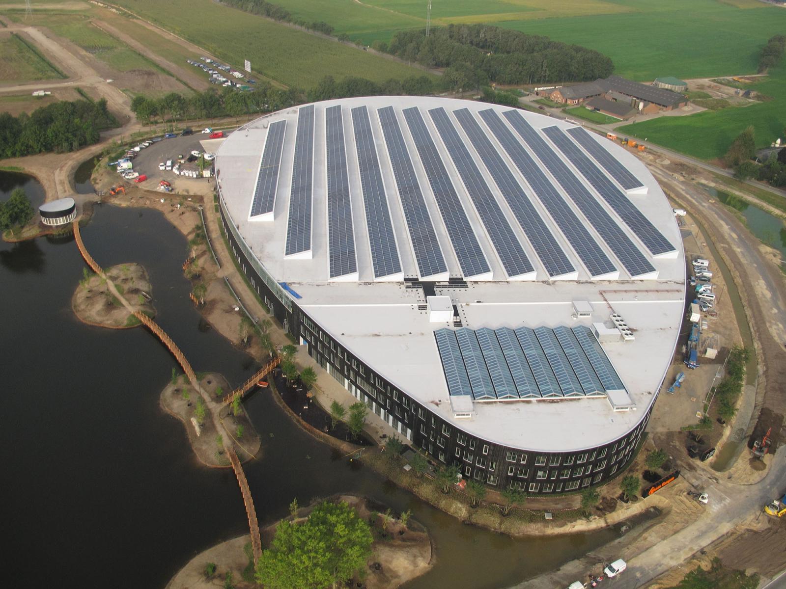 Glass roof for Venco Campus